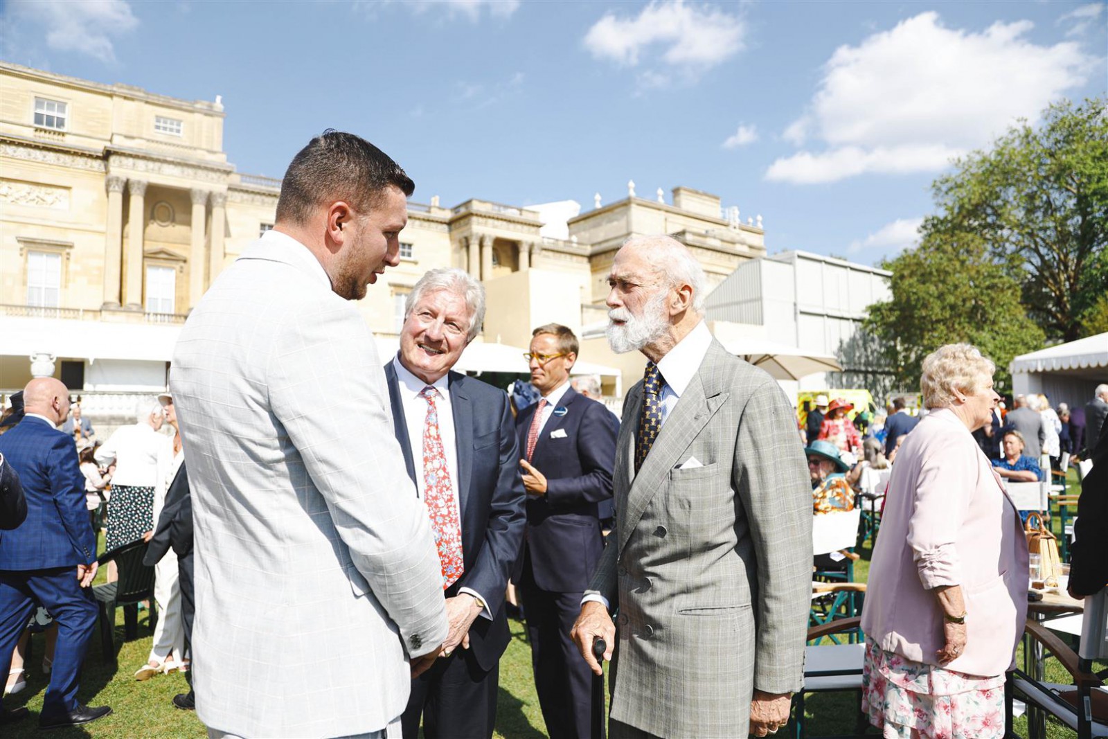 Special Interest Lodge News: Dogs and Dinner: the elegance of the ...